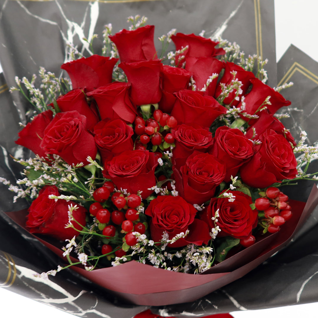 Valentine's Day Flower Bouquet | Red Roses Flower – FarEastFlora.com.my